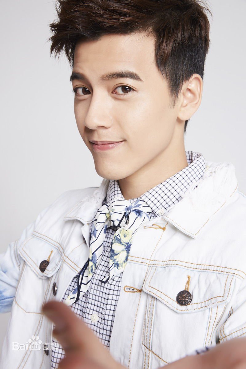 Ли Чун Линь / Li Chung Lin - биография, список дорам, личная жизнь