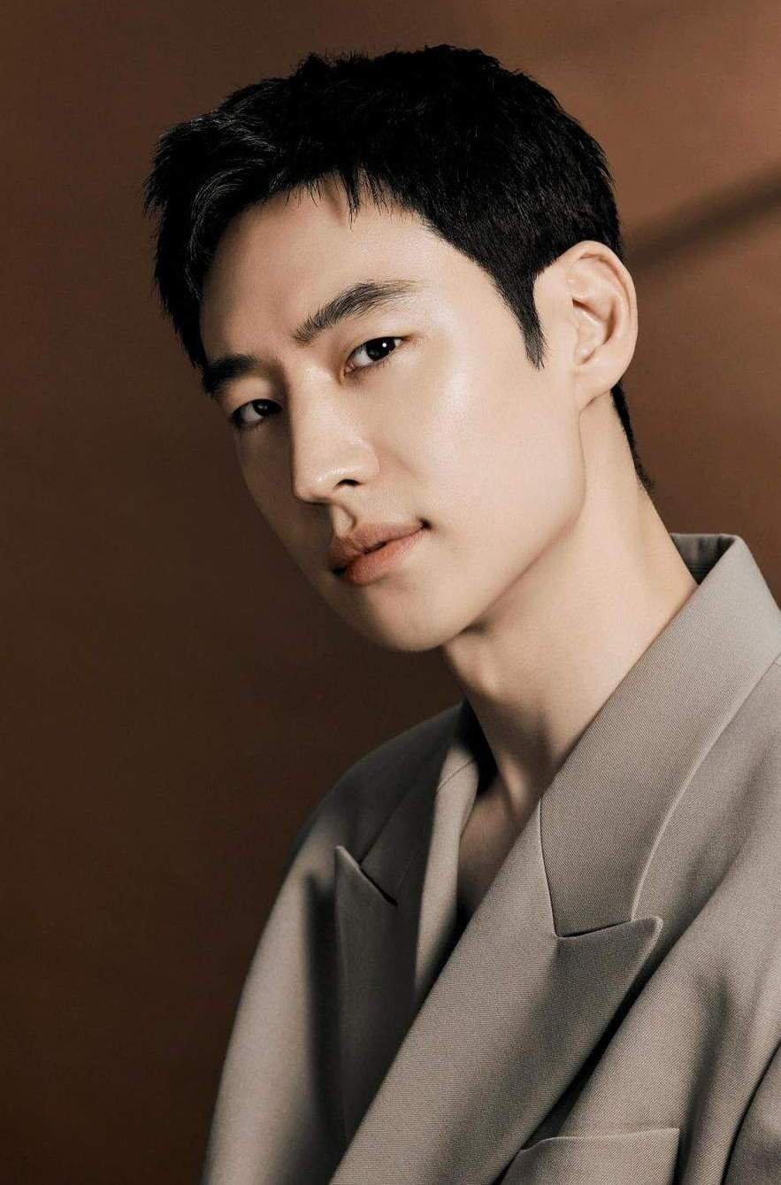 Ли Чжэ Хун Lee Je Hoon биография список дорам личная жизнь